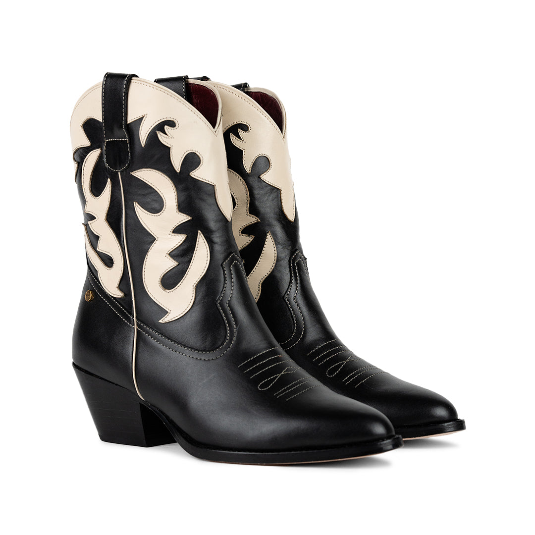 Valle de Santiago Negro Marfil | Mónica Márquez