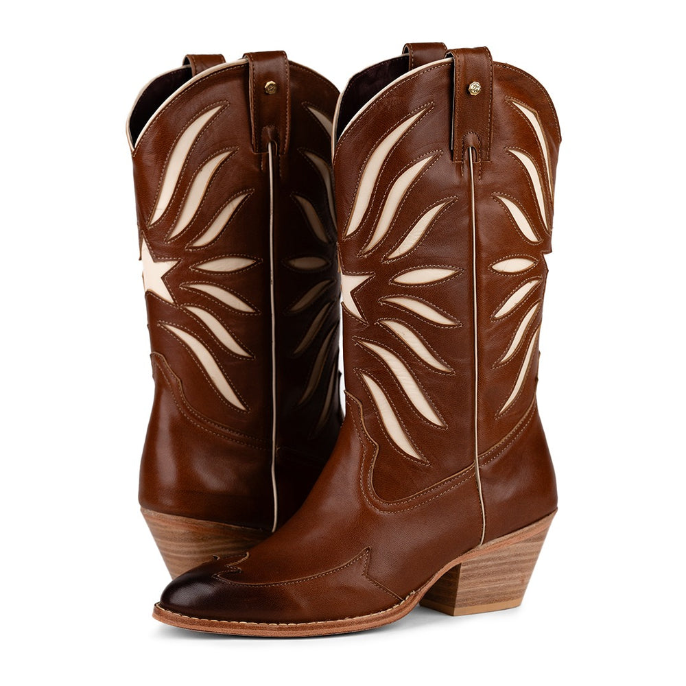 Austin Miel | Mónica Márquez